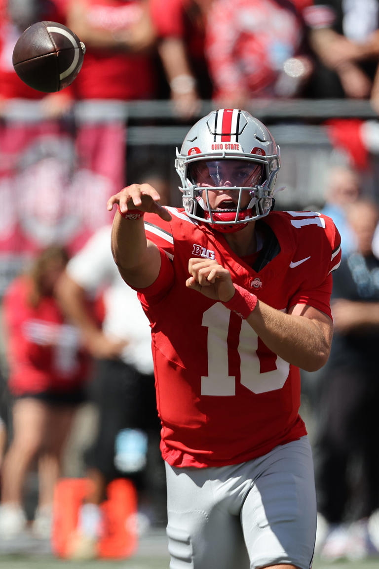 Ohio State vs. Texas three and out halftime report: Things that stood out.