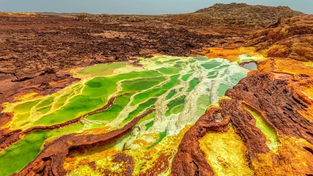 Beware! 5 deadly places on Earth that can cost human life!