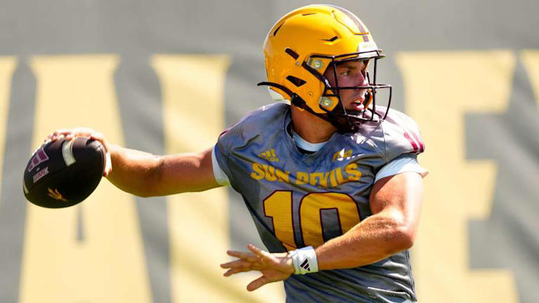 Sam Leavitt Remains Prime Heisman Trophy Contender