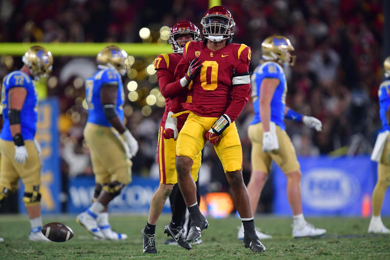 Southern California Football Roundtable: Will USC fix its secondary?