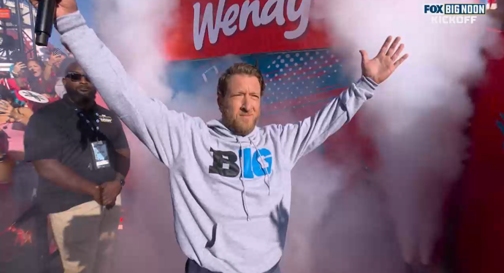 Fox Sports CEO praises Barstool Sports partnership