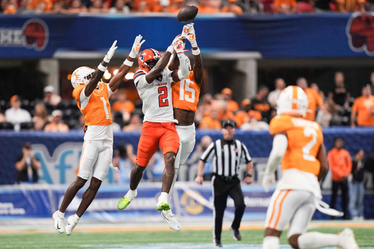 Will Tennessee football face Georgia without Rickey Gibson, Jermod ...