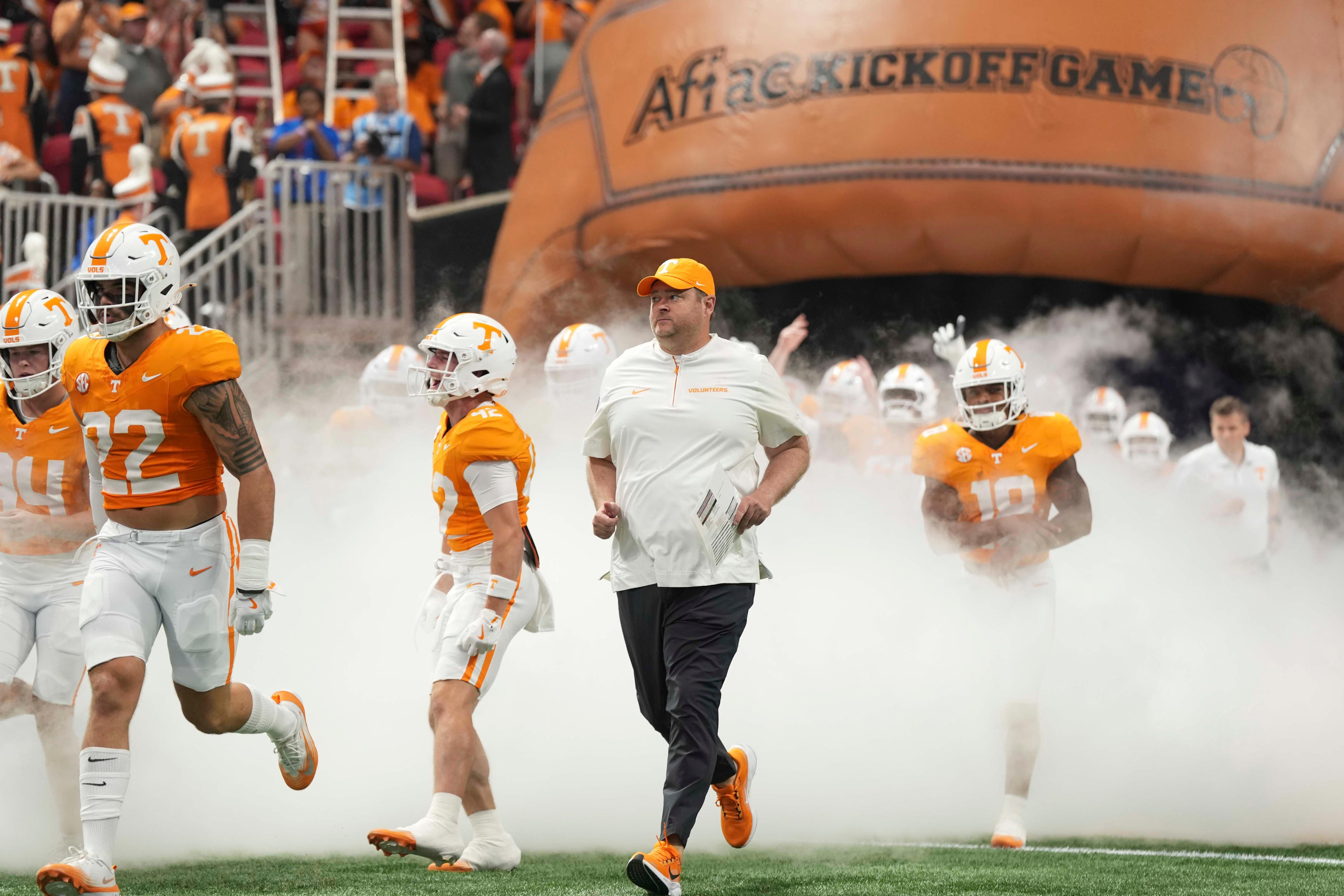 Tennessee football finishes outside top 25 for first time since 2021