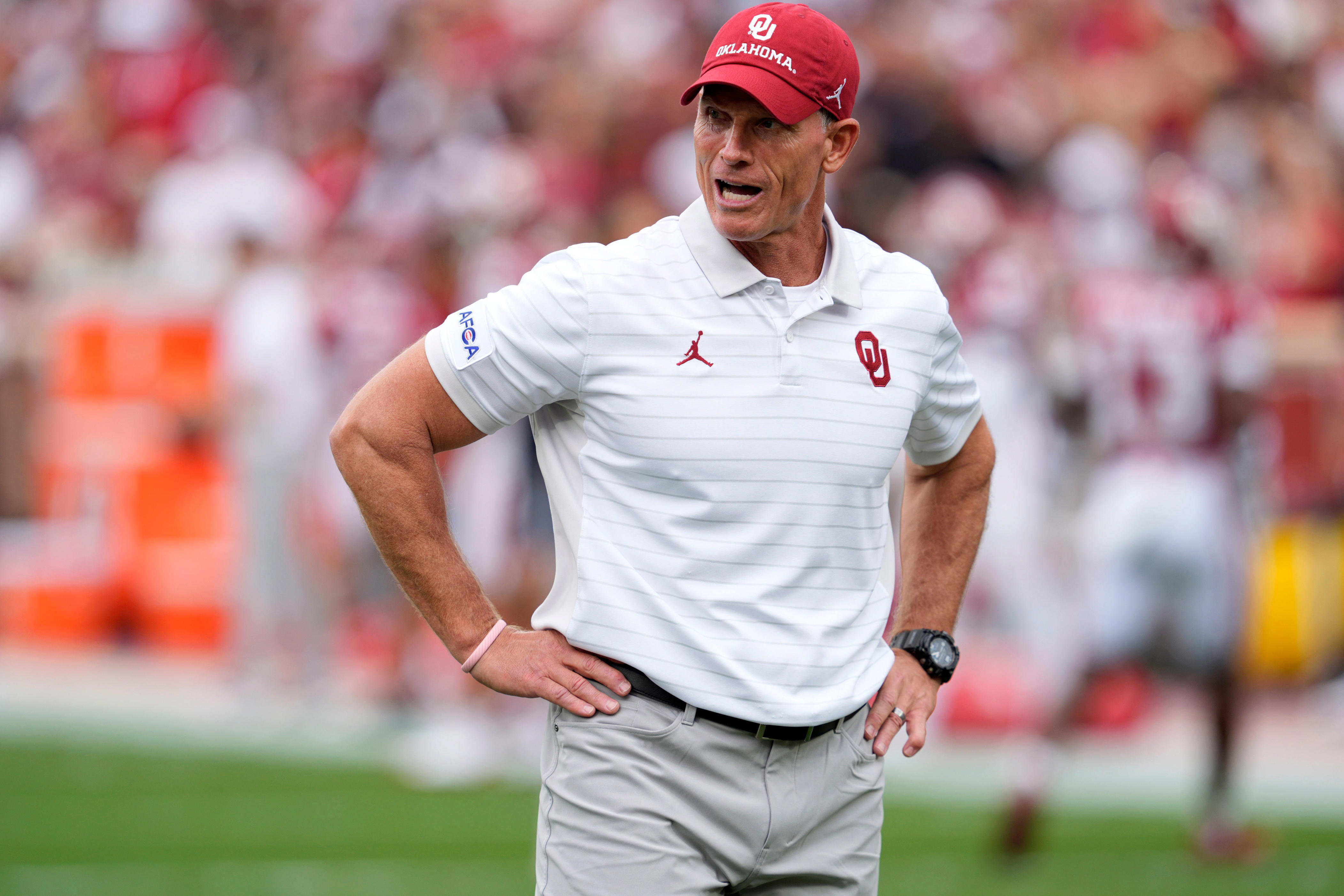OU football coach Brent Venables says giving back $1 million was 'right ...