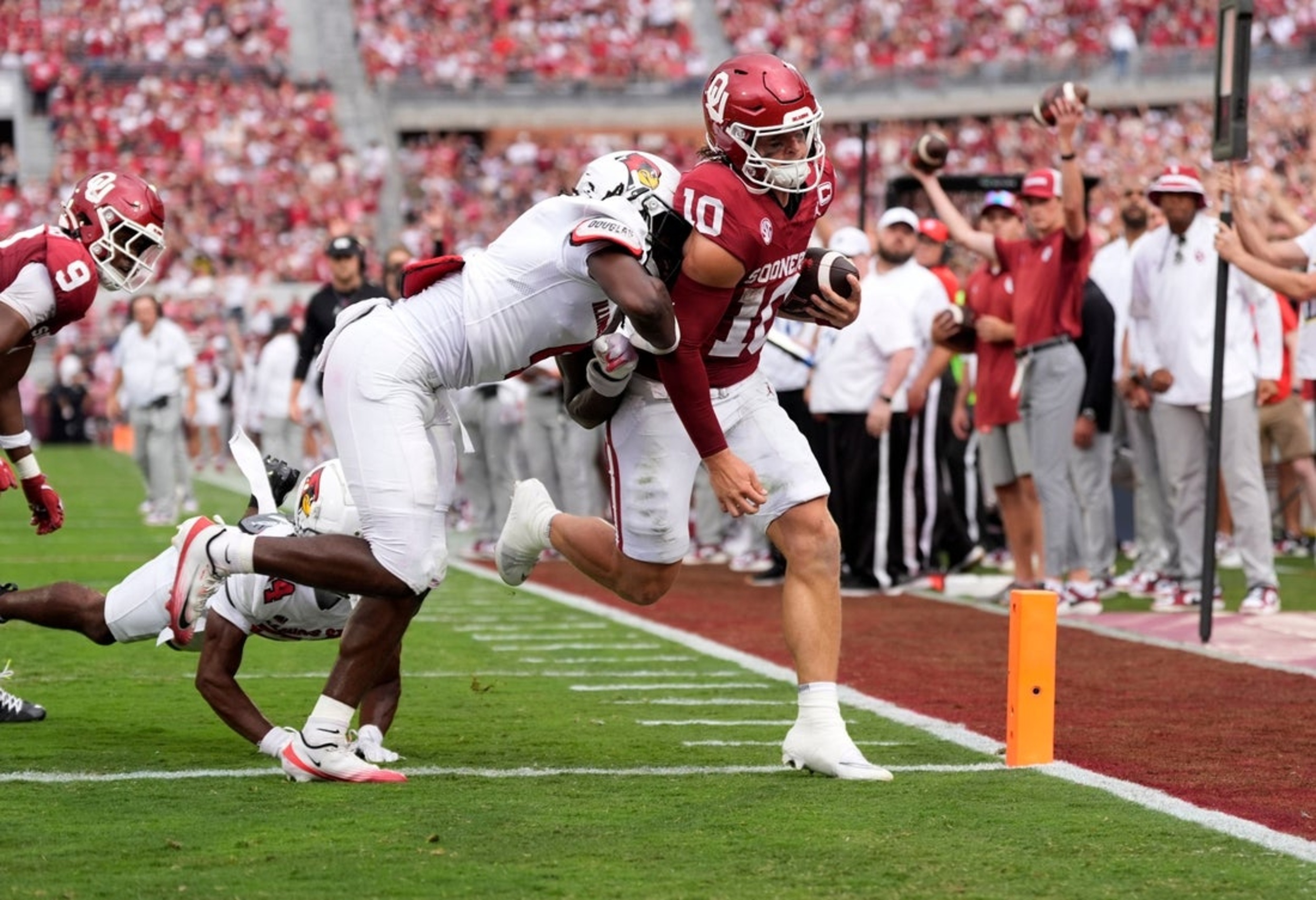 John Mateer sets record for No. 18 Oklahoma in rout of Illinois State