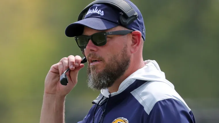 Kent State end nation's longest losing streak in dramatic fashion