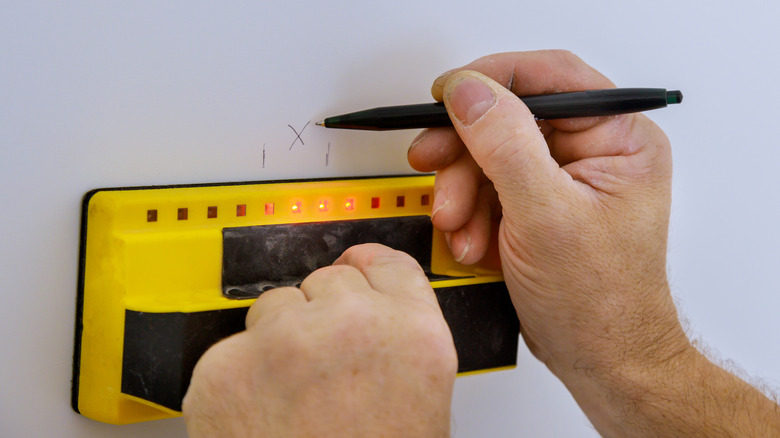 5 Tools That Will Come In Handy When Installing A TV Mount