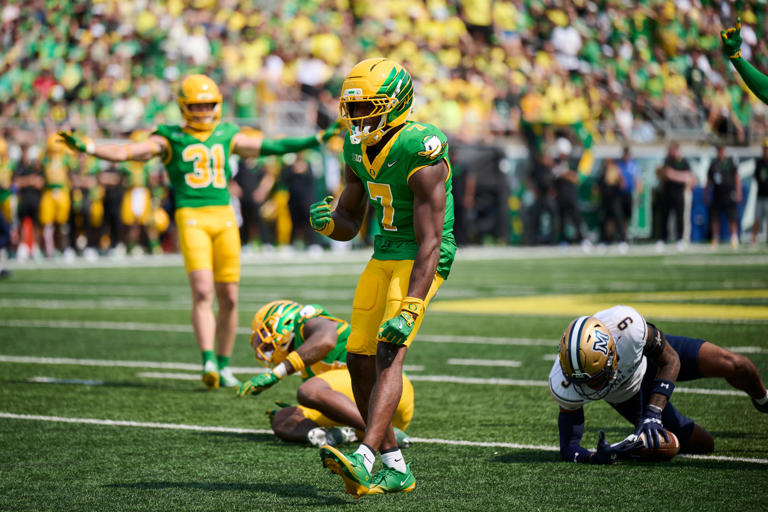 Where Oregon Ducks' defense, special teams rank in key stats after Week 3
