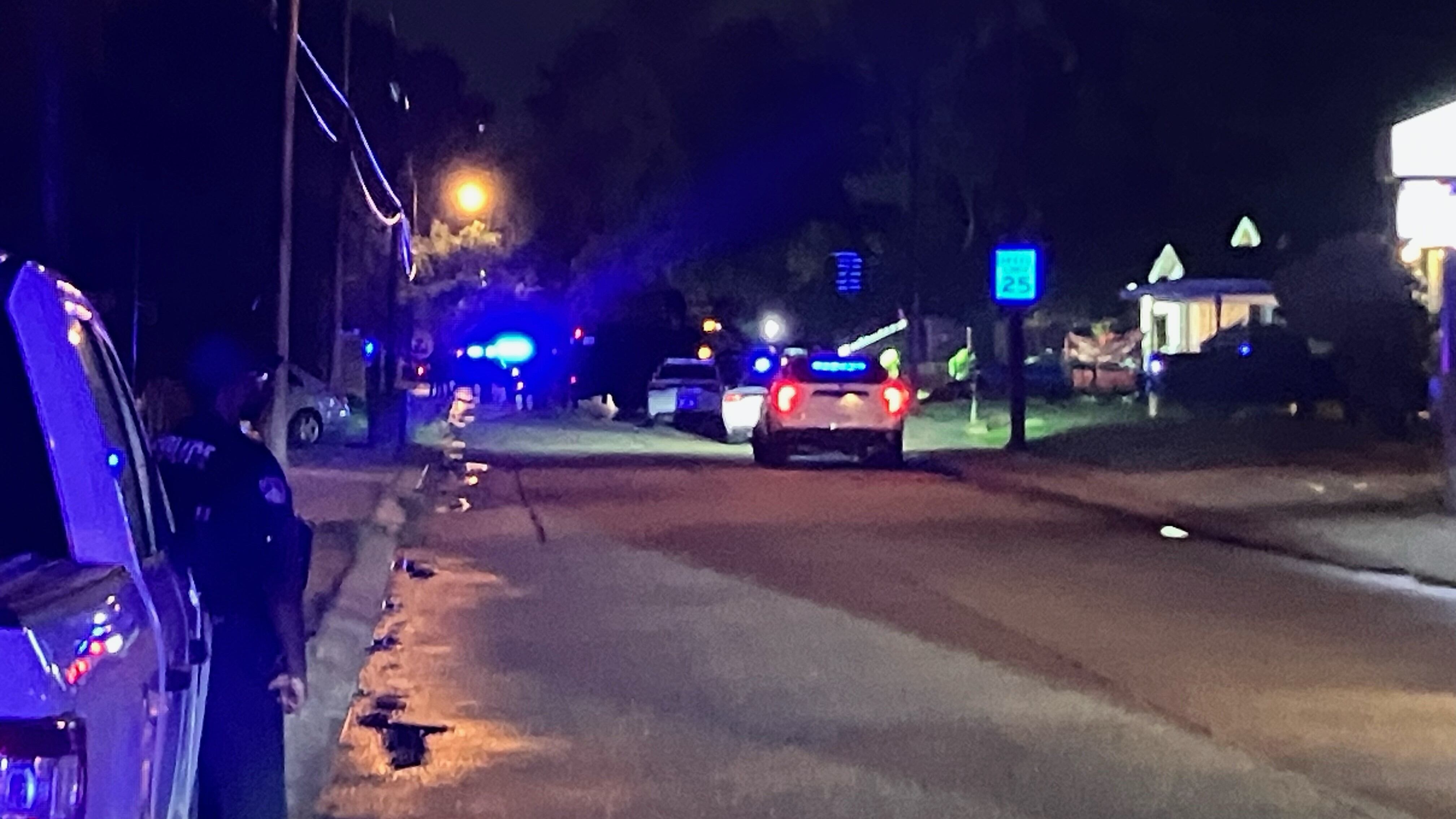 Police respond to scene of shots fired, standoff in Baton Rouge