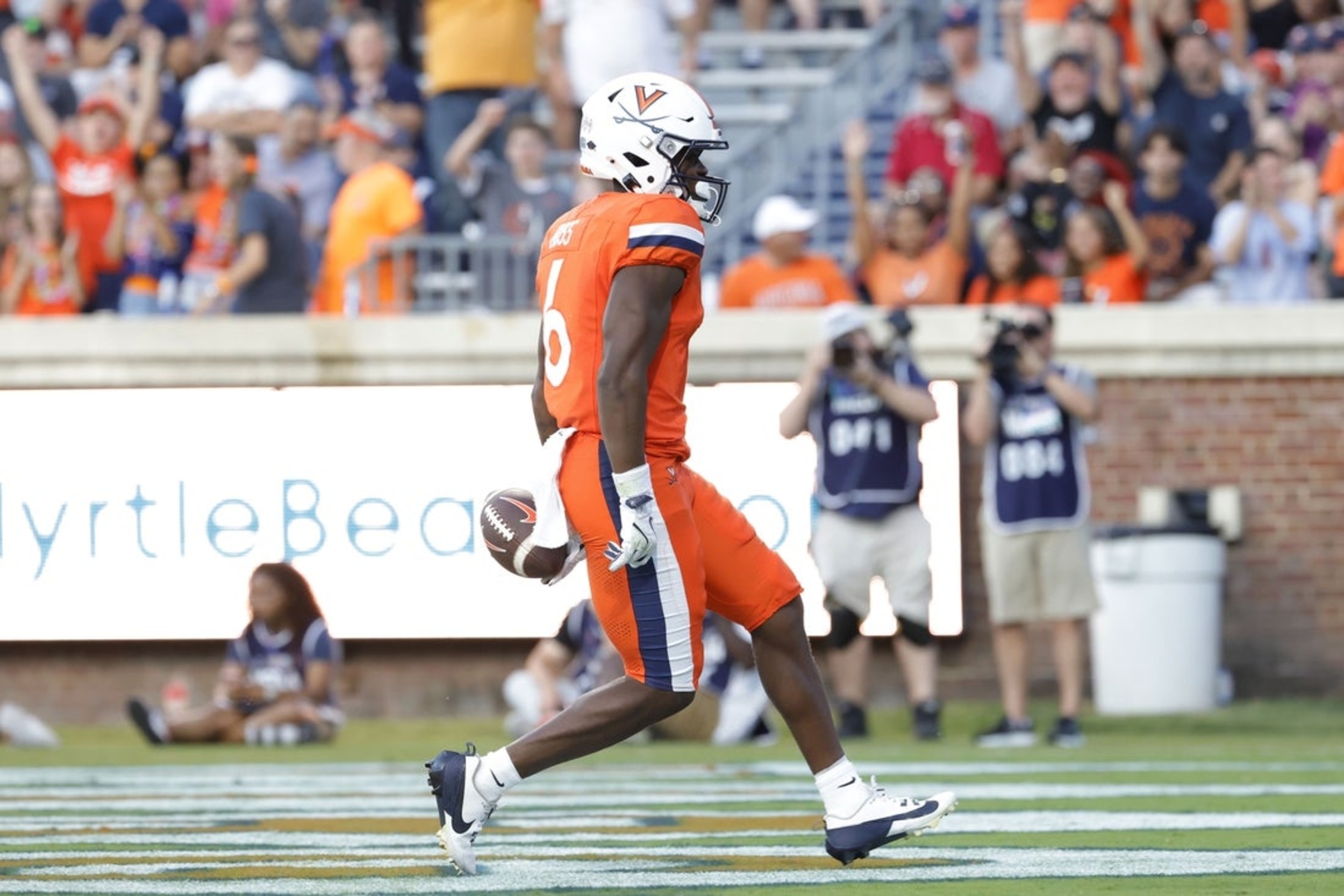 Cam Ross, Virginia get off to hot start, dominate Coastal Carolina