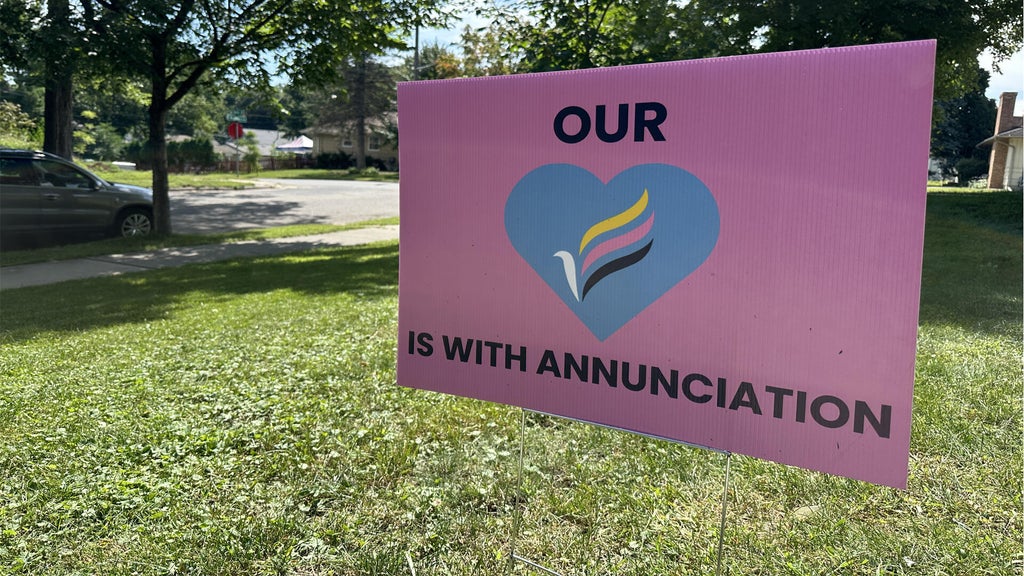 Ribbons, yard signs for Annunciation victims pop up across Minneapolis ...