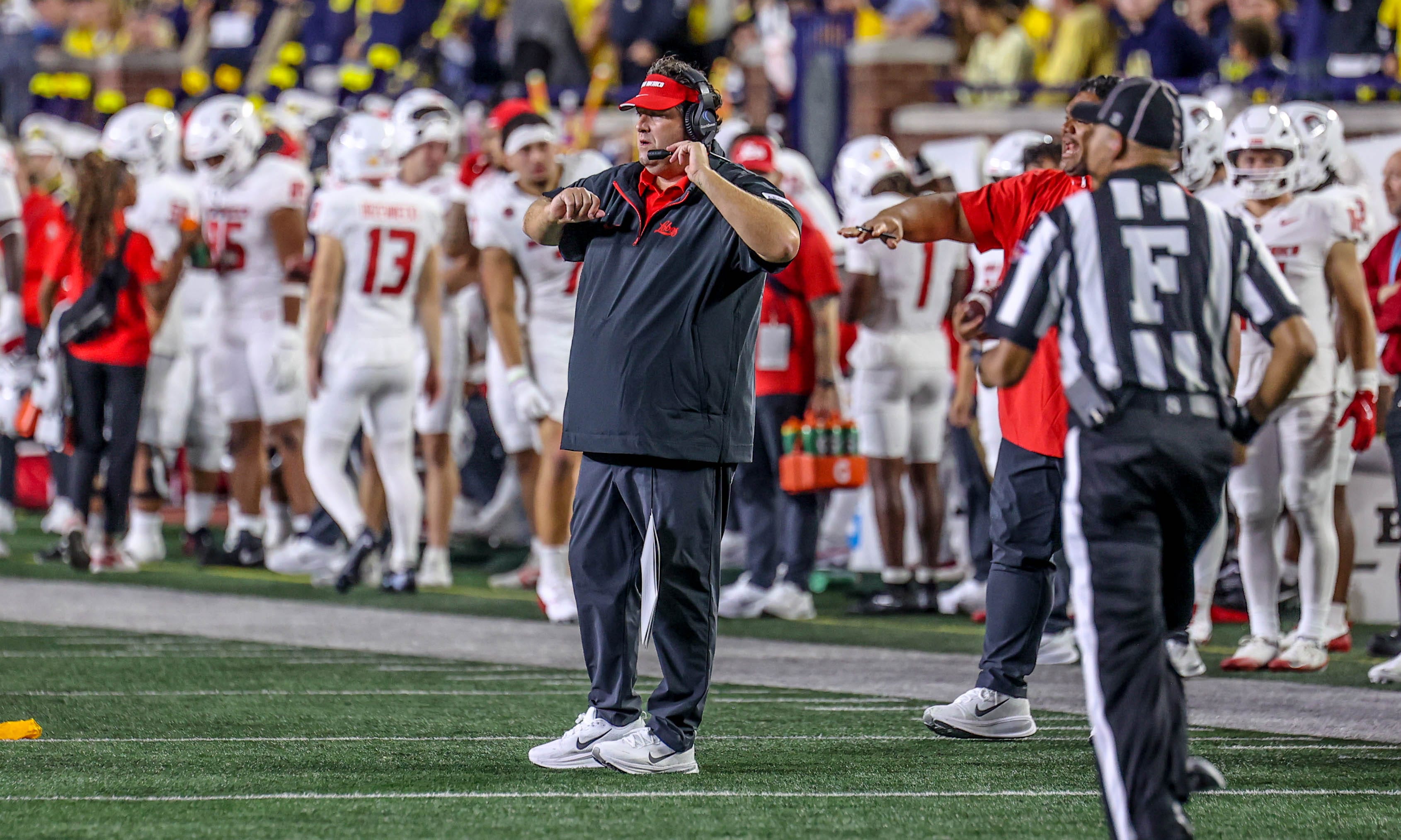 New Mexico coach Jason Eck calls Bryce Underwood ‘awesome,’ praises ...