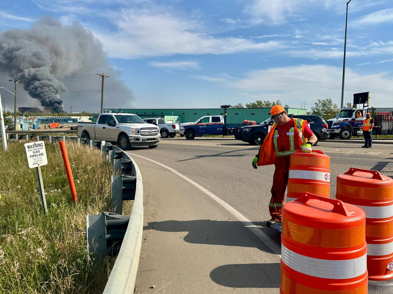 Firefighters continue to battle industrial fire east of Edmonton