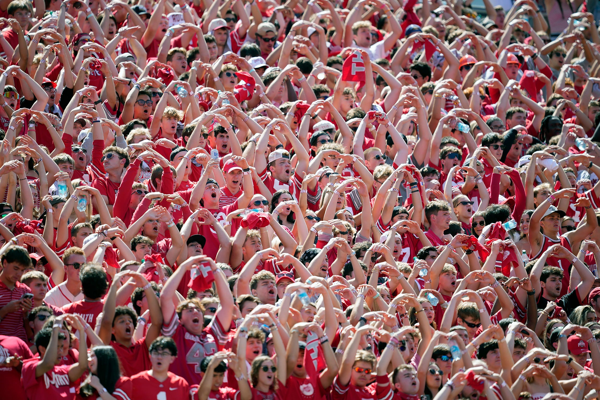 Social media reacts to Ohio State's win over No. 1 Texas