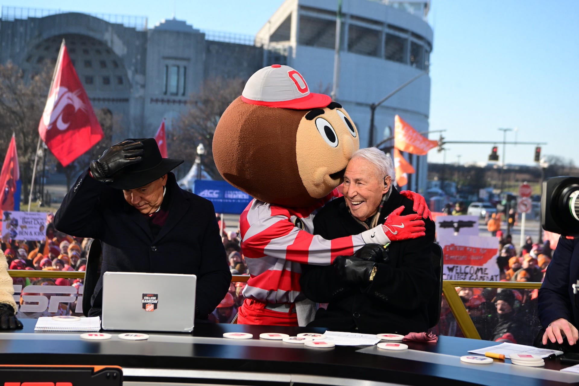 Lee Corso's all-time career headgear pick record after final GameDay show: He knows ball