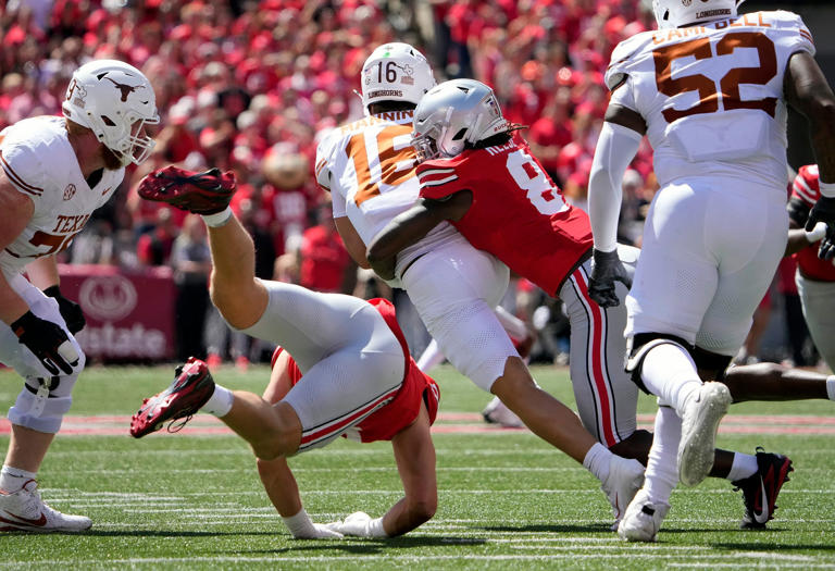 Ohio State vs. Texas three and out halftime report: Things that stood out.