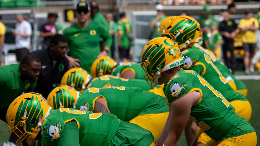 LIVE Score Updates: Oregon Ducks Take Down Montana State in Game of ...