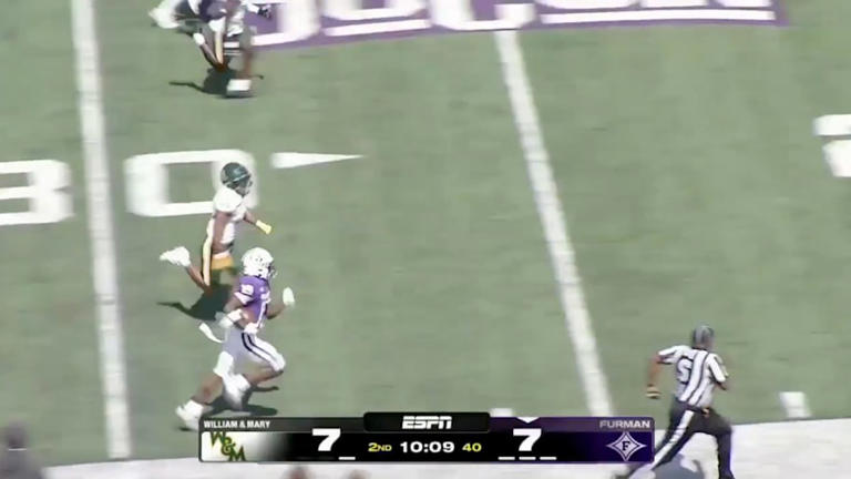 Devin Hester Jr.'s Long Kickoff Return Almost Made Everyone Feel Really Old