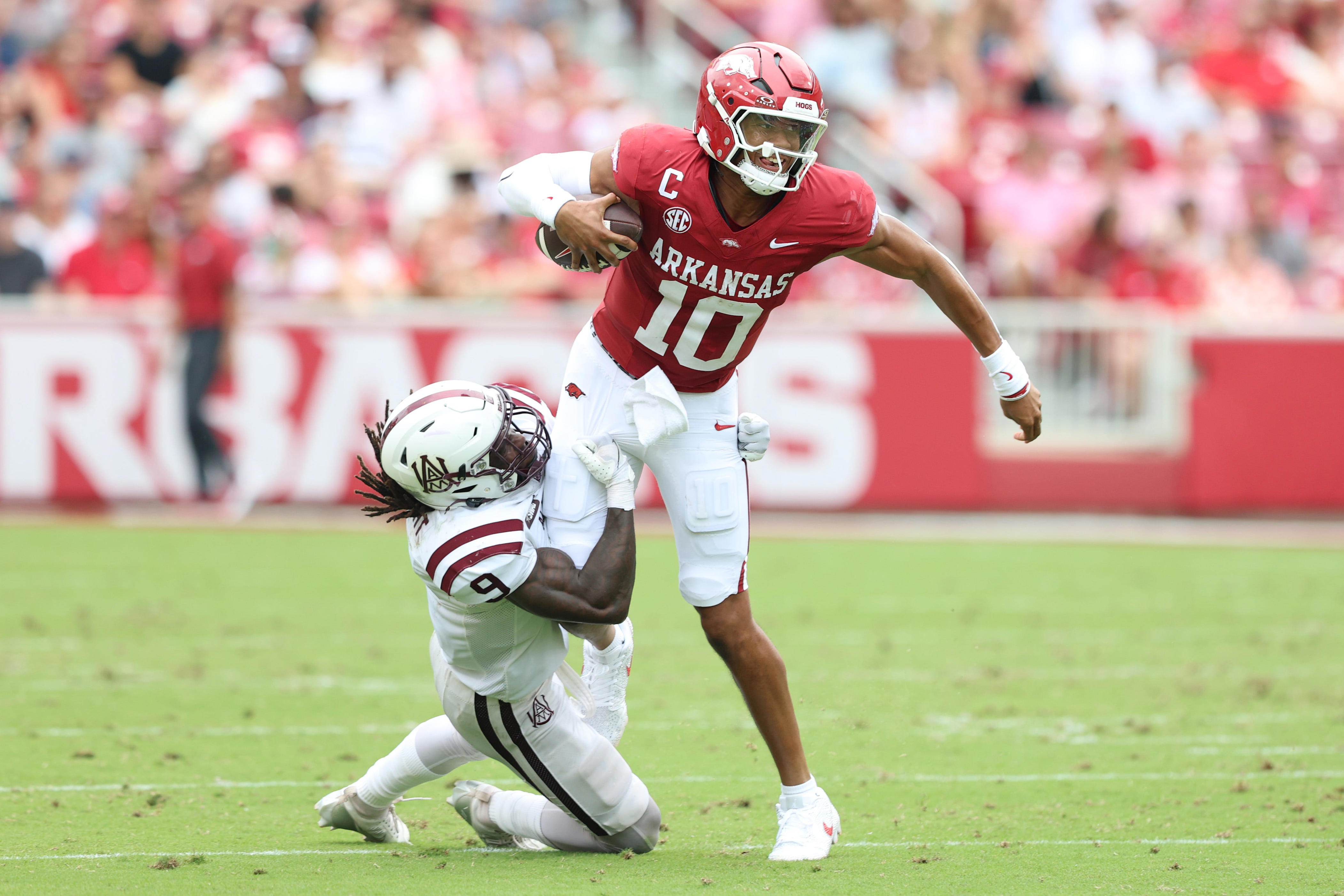 Arkansas football vs Alabama A&M score: Taylen Green spreads love ...