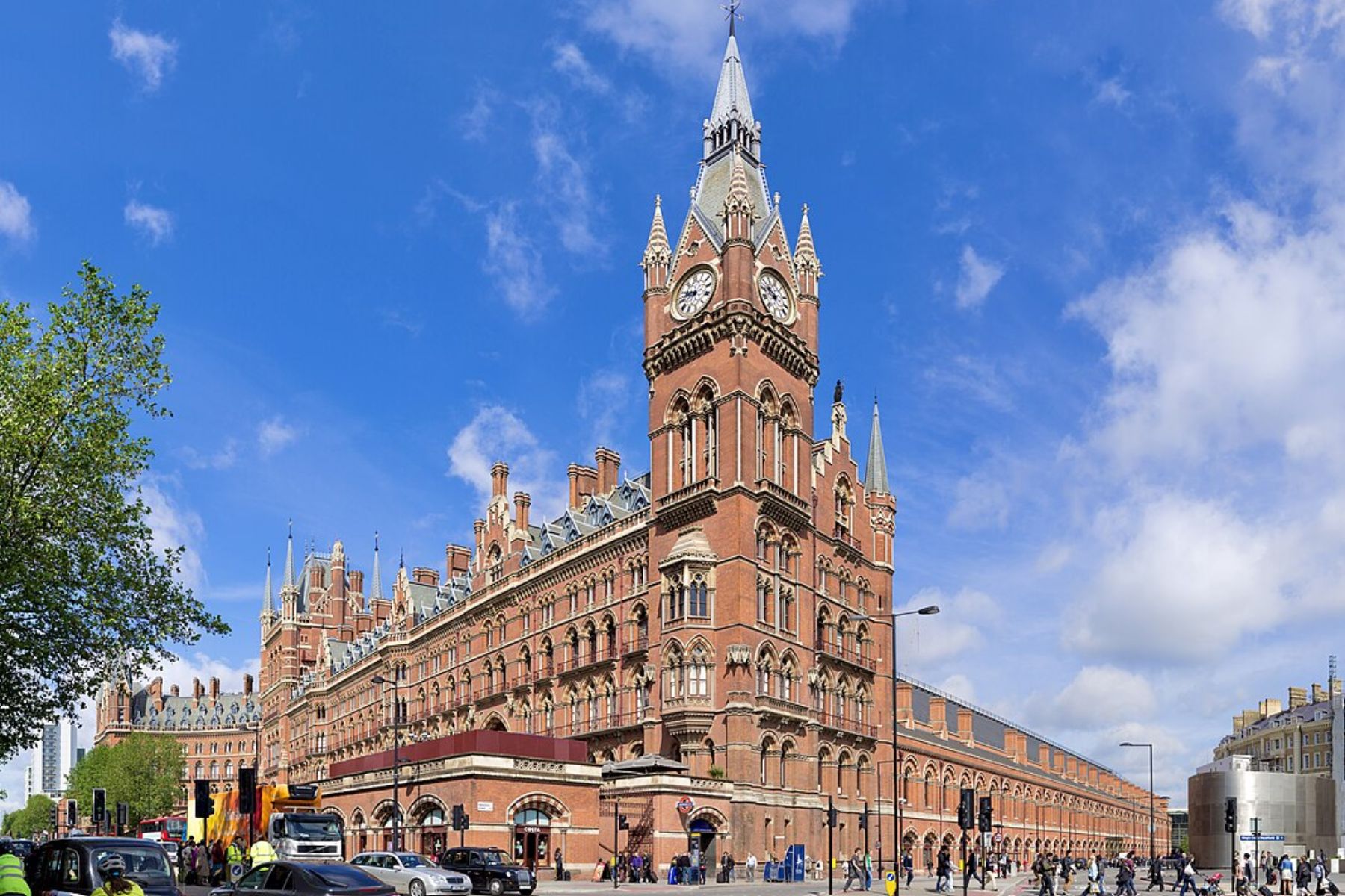 The 15 Most Beautiful Train Stations In The World