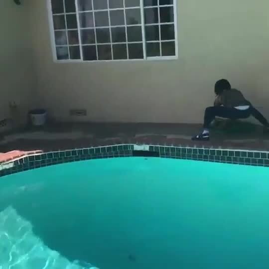 Guy Saves Snake From Pool