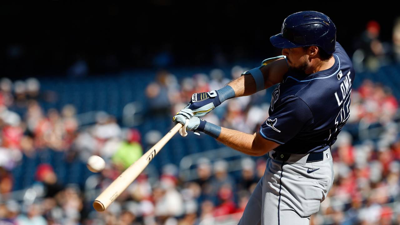 MLB Roundup: Lowe powers Rays past Nationals