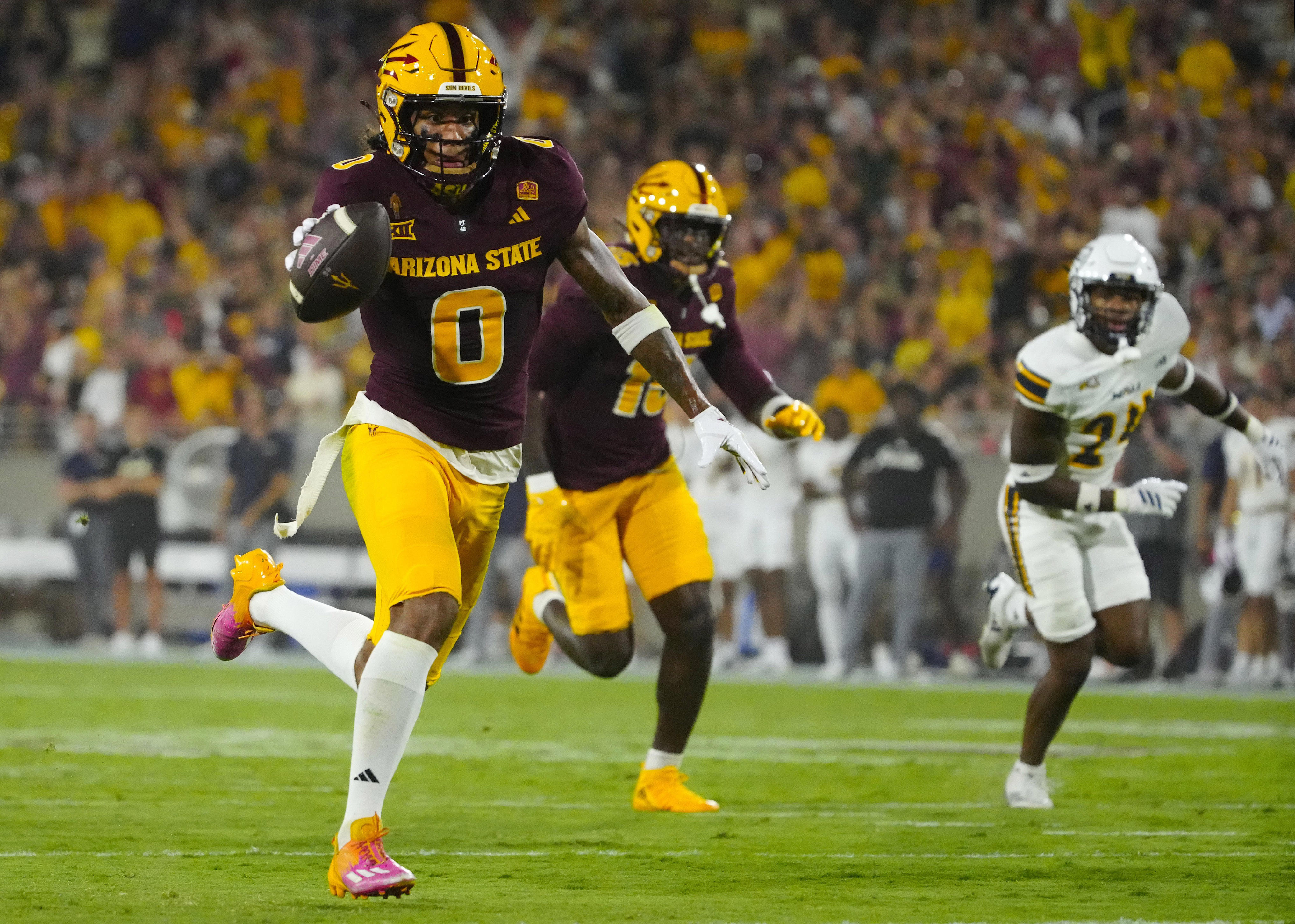 Intentional ‘grounding’: ASU's Jordyn Tyson uses the Earth to ‘tap into ...