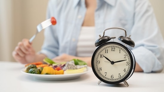 Does intermittent fasting actually work? Health coach explains what ...