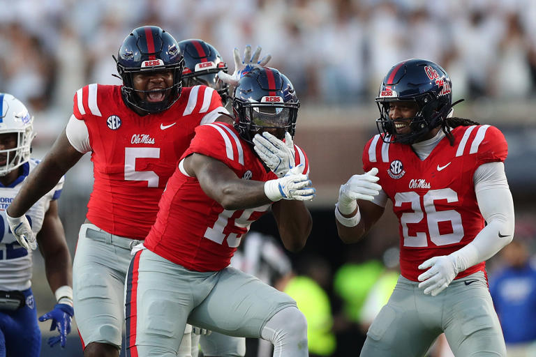 Ole Miss transfer Da'Shawn Womack signs with Auburn football | Source