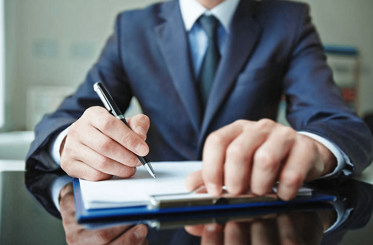 UAE: Do Golden Visa holders need to change residency status when ...