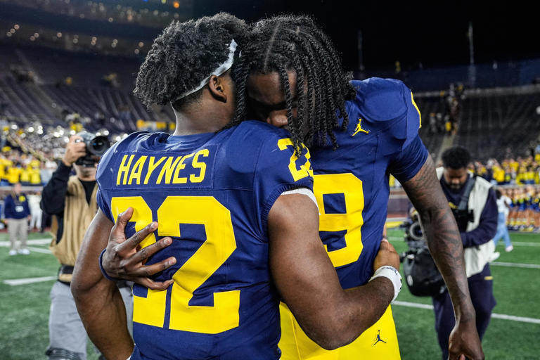 How Michigan football stars Bryce Underwood and Justice Haynes squashed ...