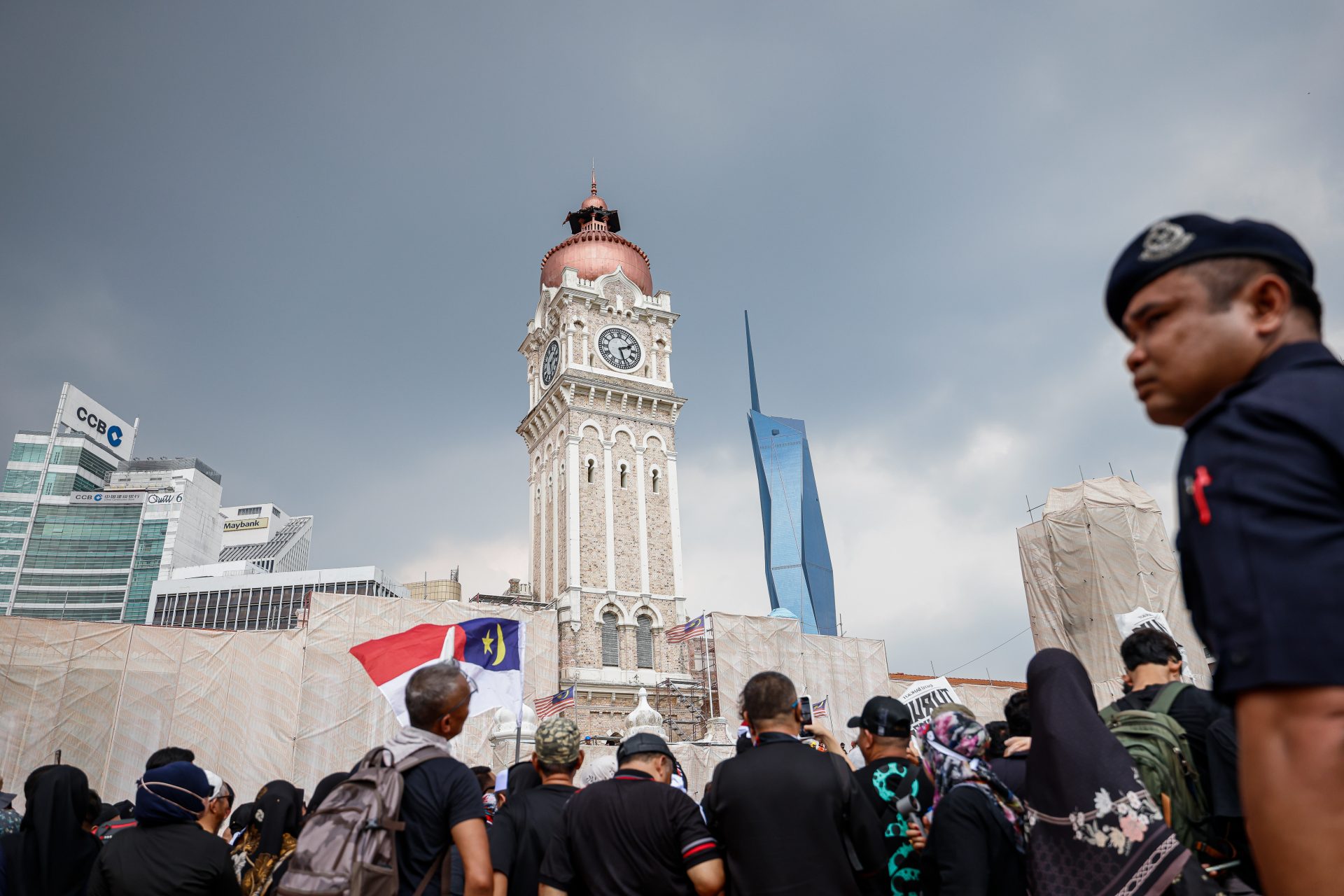 Sharia law: Jail time in Malaysia for those who don't pray on Friday