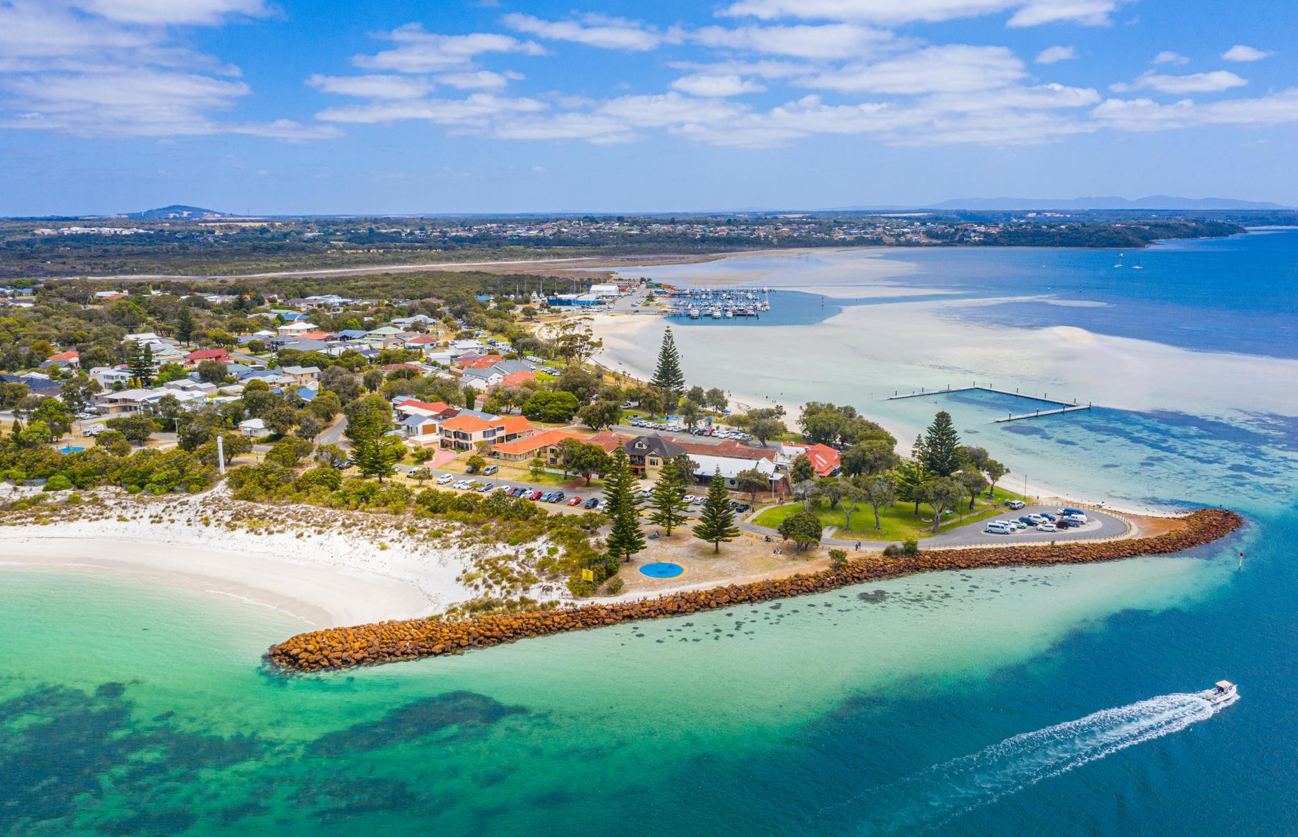 Australia's most beautiful small towns that everyone should visit