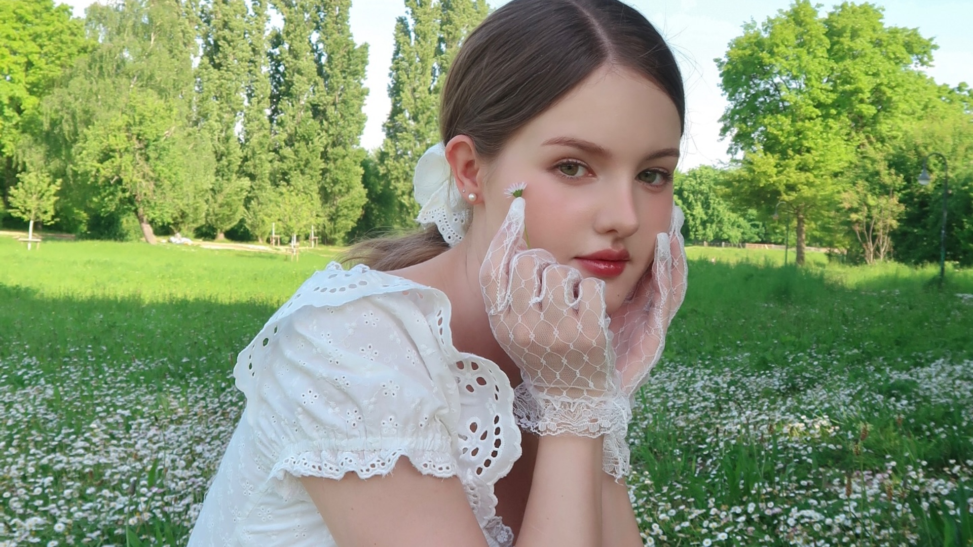 Modelka označená v Koreji za „plus size“ vyvolala hněv na internetu