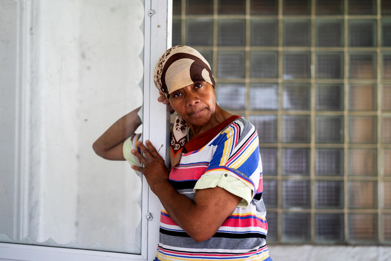 Aging homes are crumbling across the U.S. Should government pay to fix ...