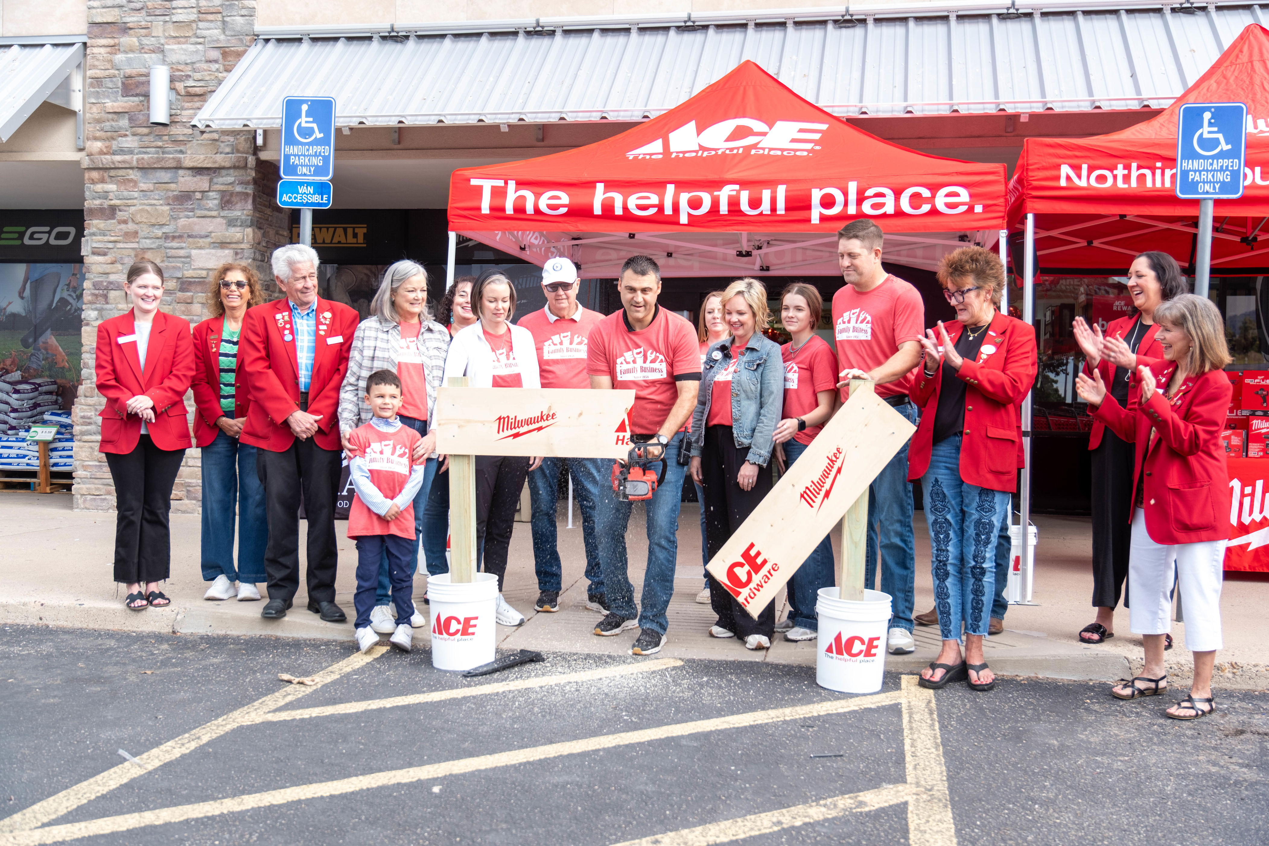 Summit Ace Hardware opens new Amarillo store with chainsaw board-cutting