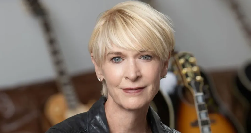 Latest Music Industry Hires: Warner Music, Gibson, Bob Moog Foundation ...