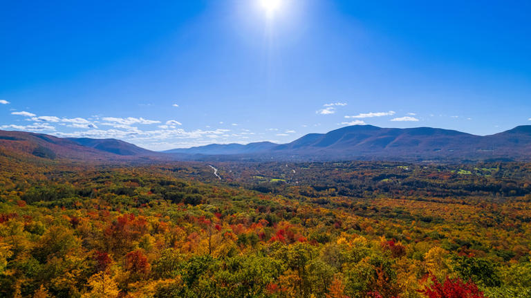 Vermont's Breathtaking Road Trip Route Travels Through Some Of New ...