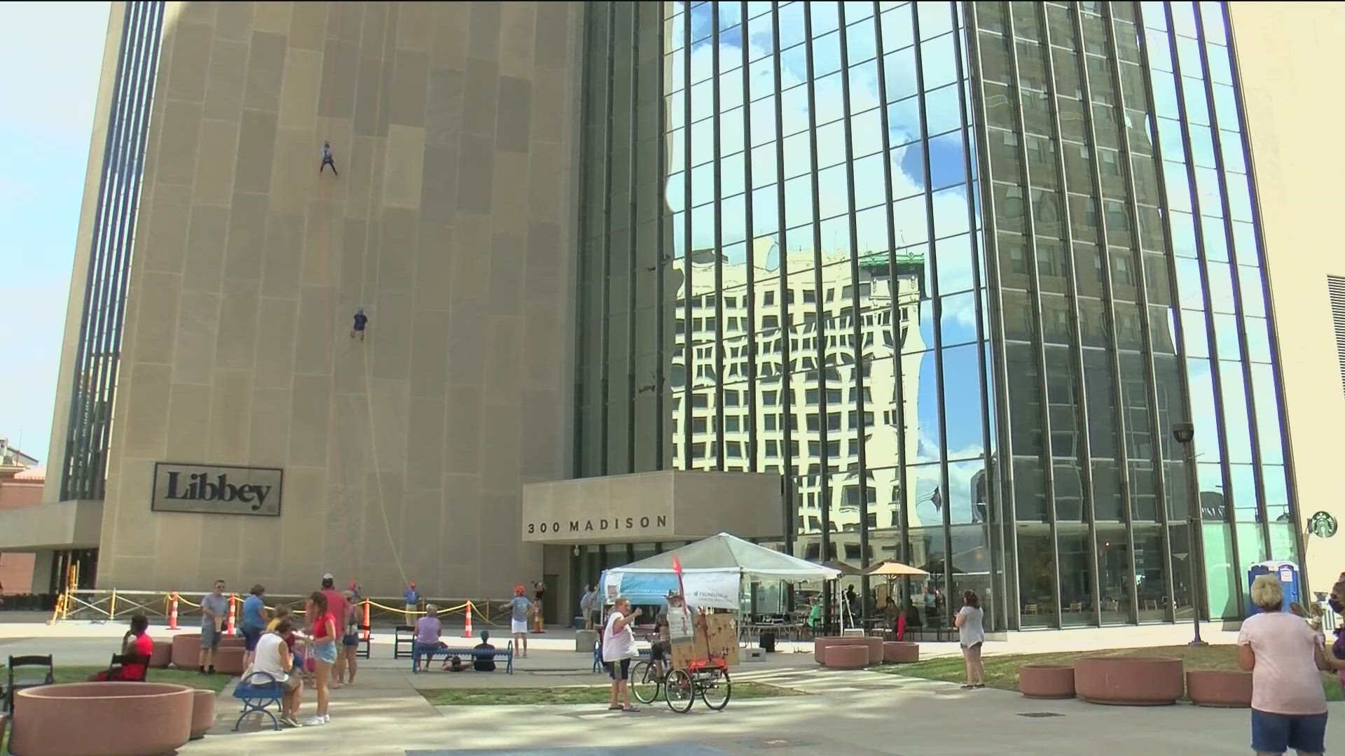 Over The Edge: Volunteers scale a 16-story building for cancer cause