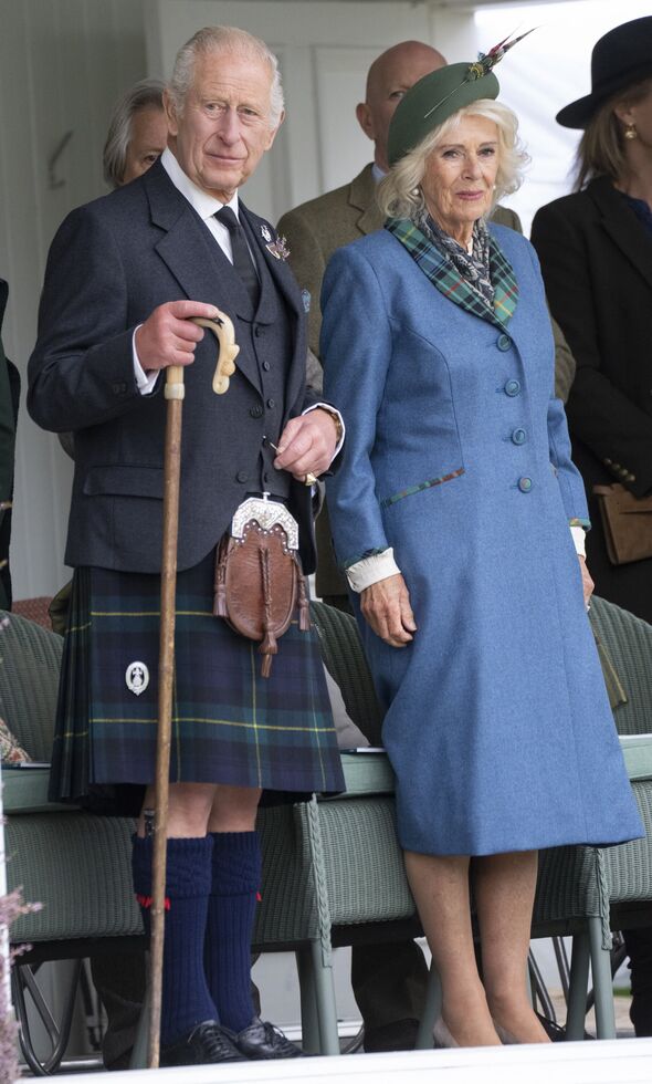 King Charles and Queen Camilla hold poignant one-minute silence after ...