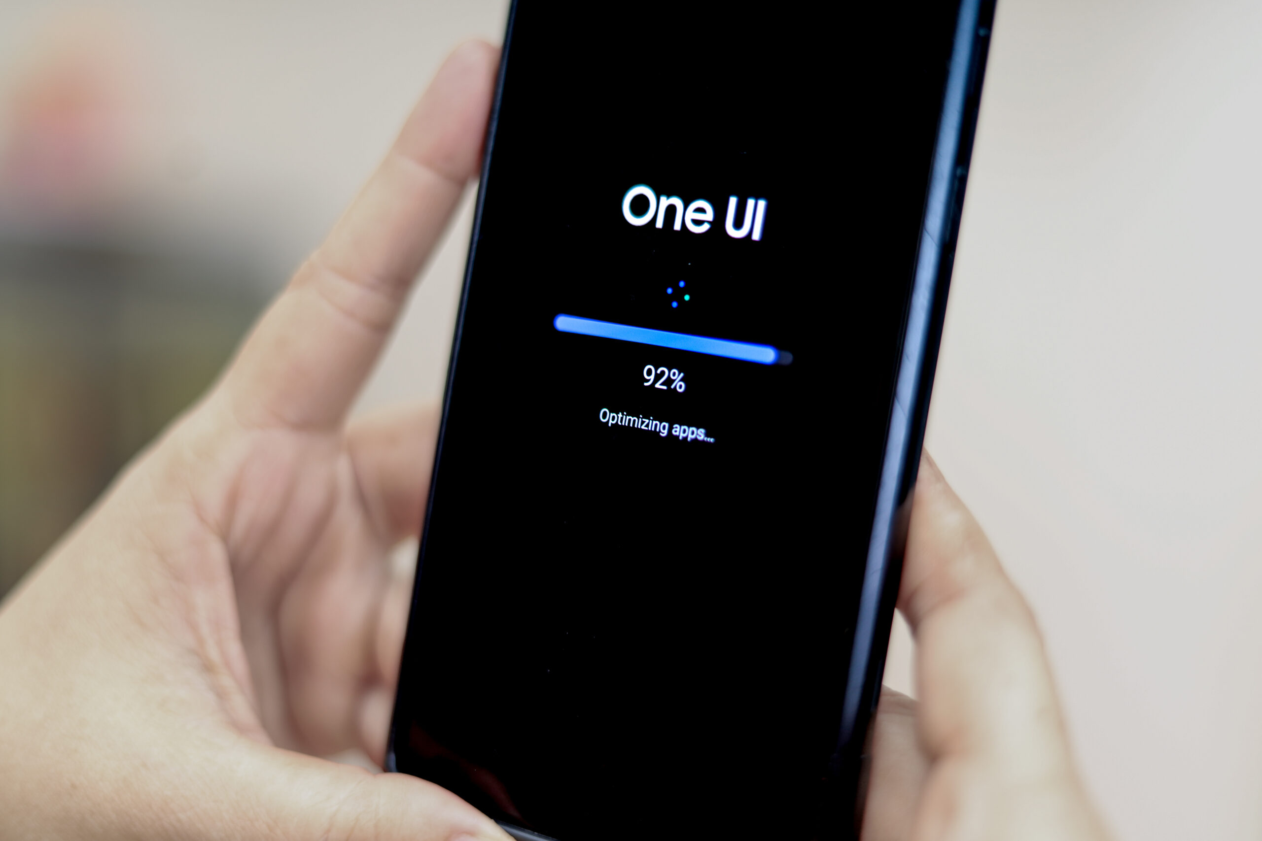 Samsung nie zwalnia tempa. One UI 9 trafi na kolejny budżetowy model Galaxy