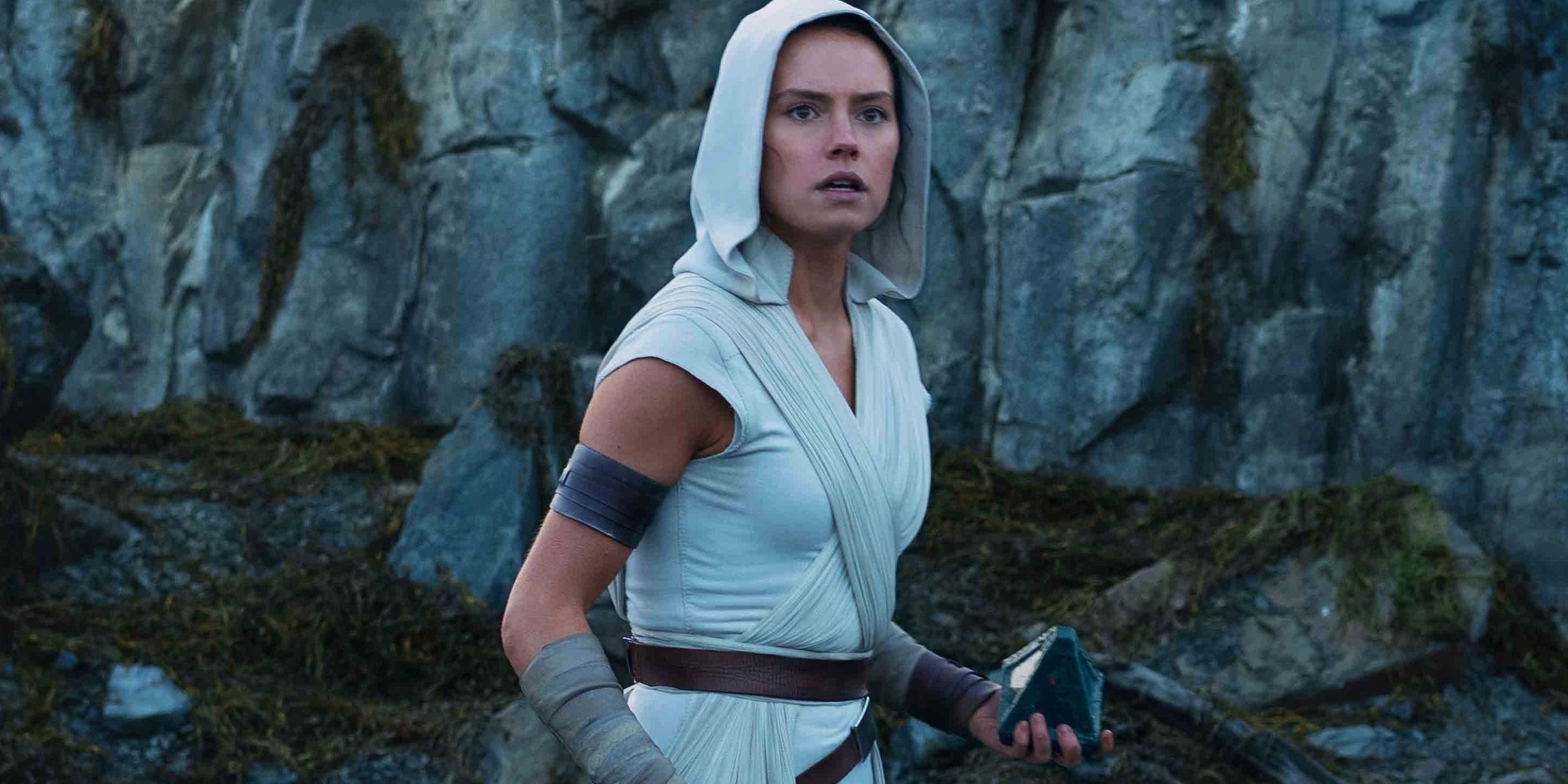 Simon Kinberg's Star Wars Trilogy Proves Rise of Skywalker's Promise ...