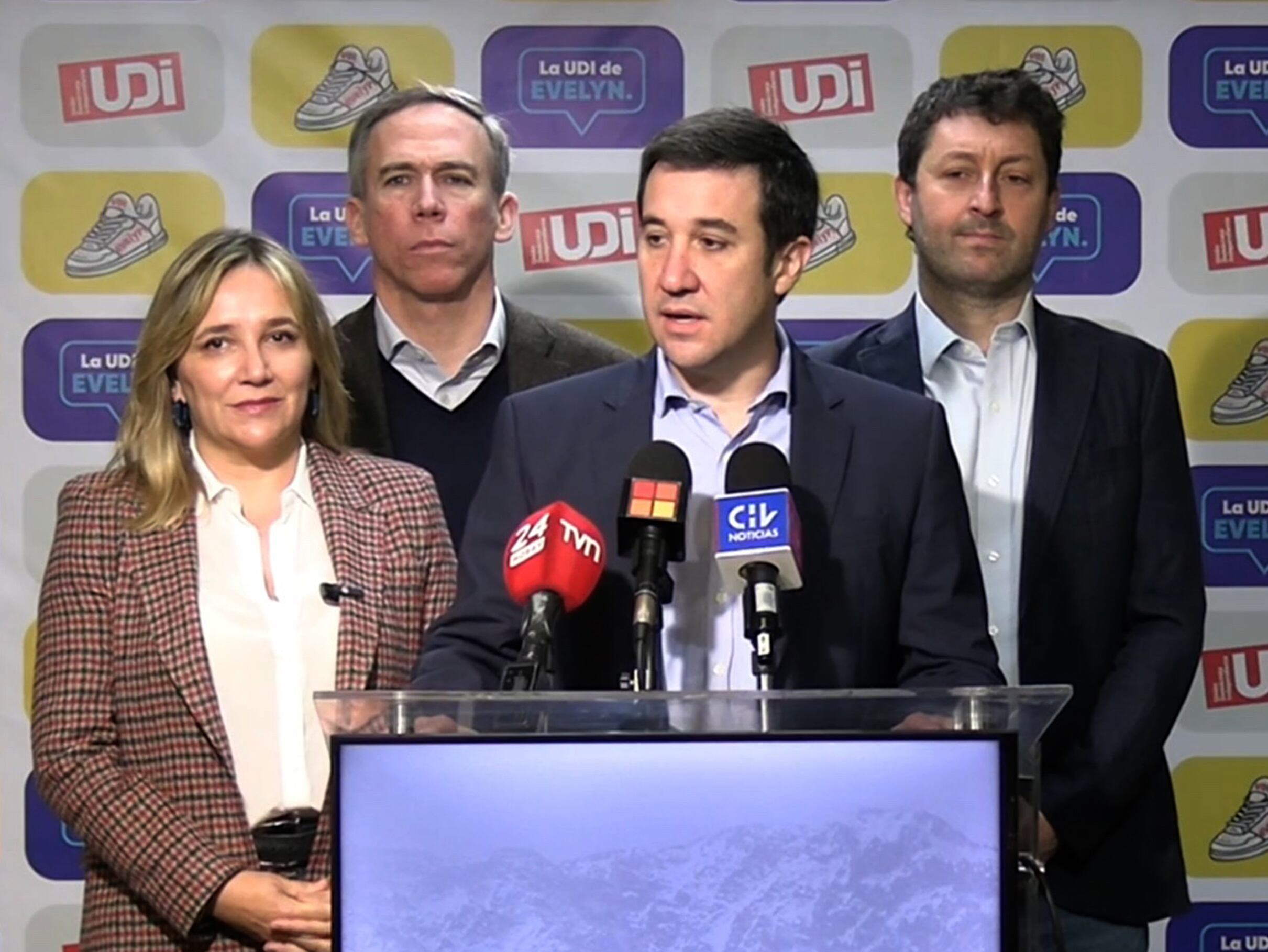 El temor en la UDI al reemplazo republicano