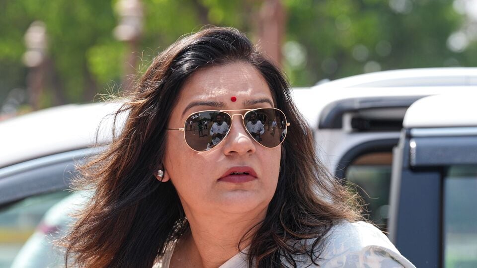 ‘Is Ajit Pawar even aware…’: Shiv Sena (UBT)'s Priyanka Chaturvedi hits ...