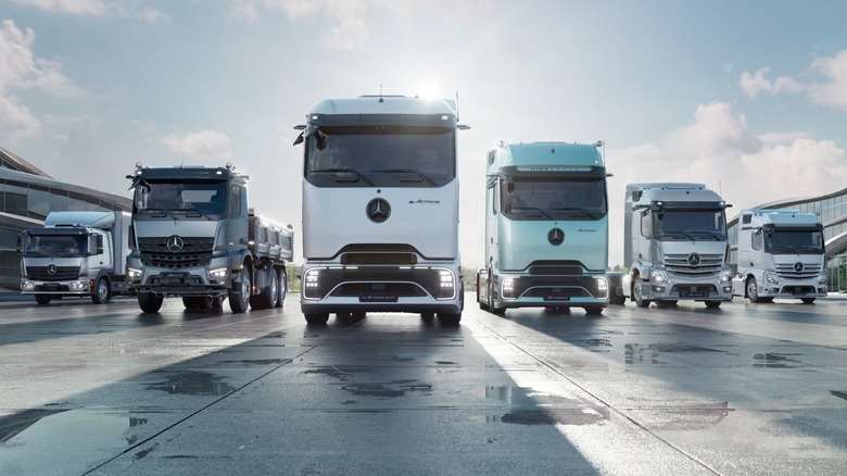 5 Semi Truck Brands Owned By Daimler