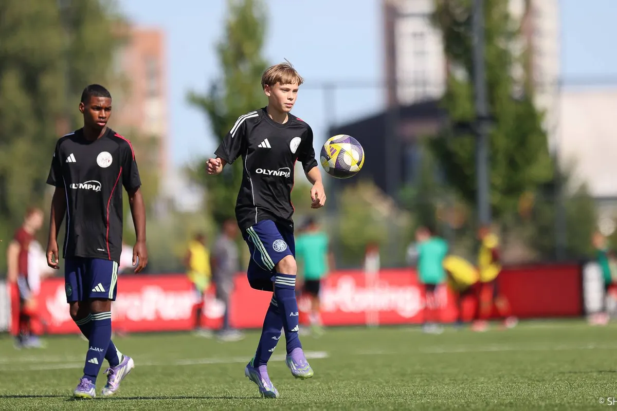 LIVE 12.00 uur | Feyenoord O15 - Ajax O15 (3-2)