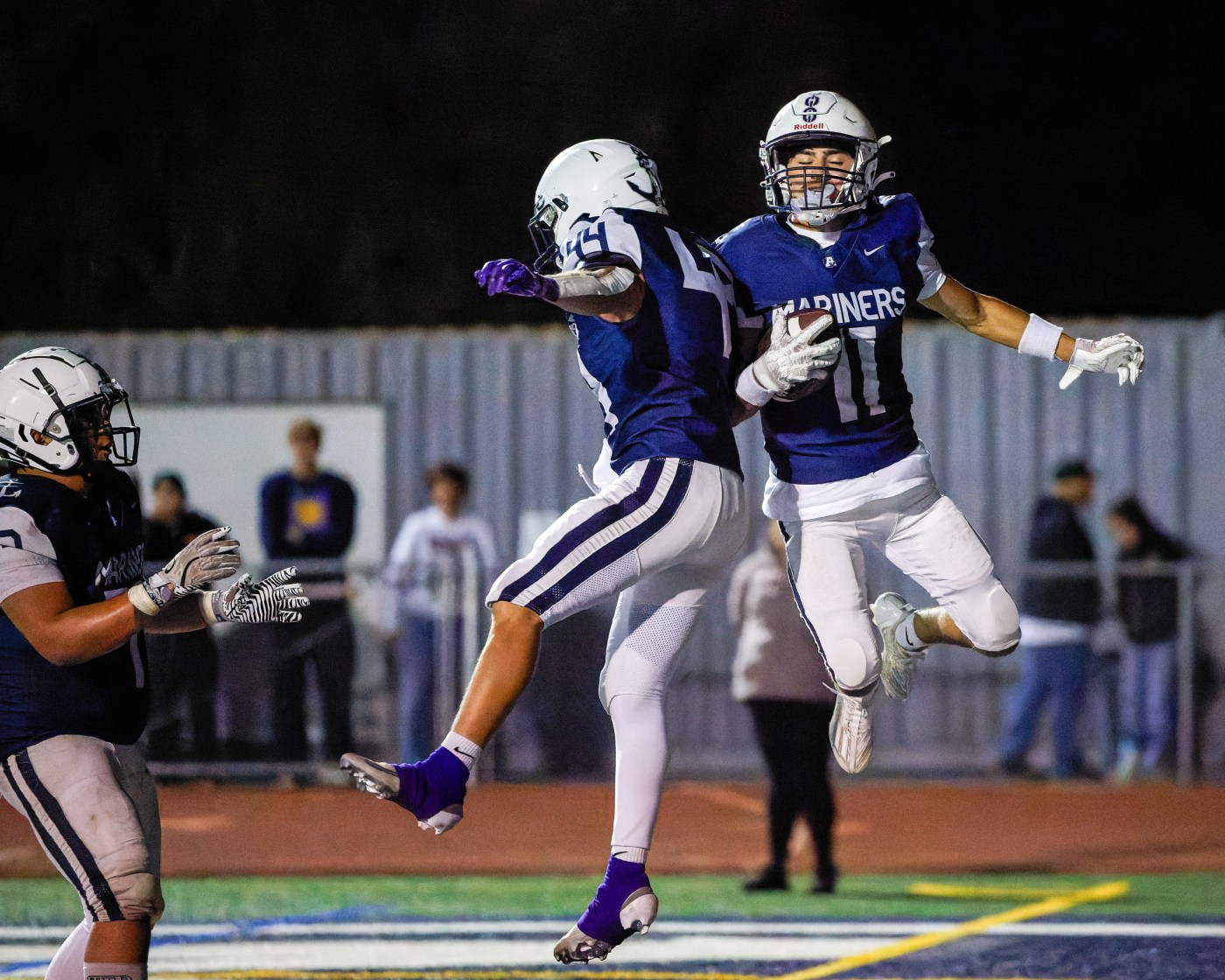 Aptos rallies past Watsonville in Black and Blue Bowl | High school ...