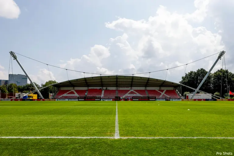 Geruchtenmolen: Ajax grijpt naast diensten van talentvolle middenvelder ...