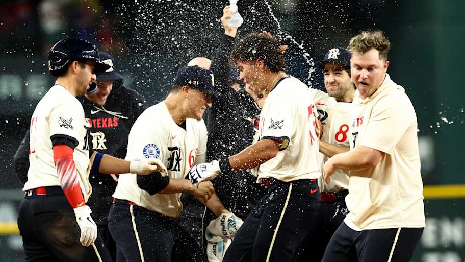 Rangers Near AL Wild Card Berth After Dustin Harris’ Walk-Off Hit ...