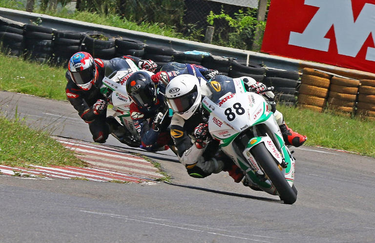 Classy Rahil Pillarisetty tops Pro-Stock 301-400cc Open race